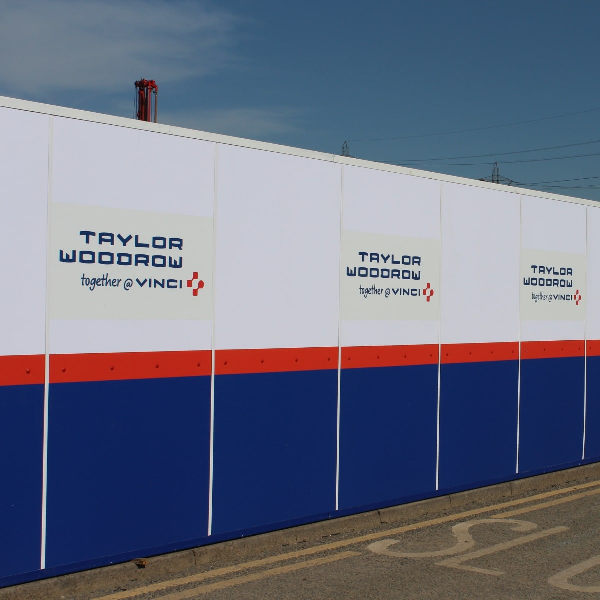 Plastic Hoarding | Sustainable Site Hoarding | Fast Fence