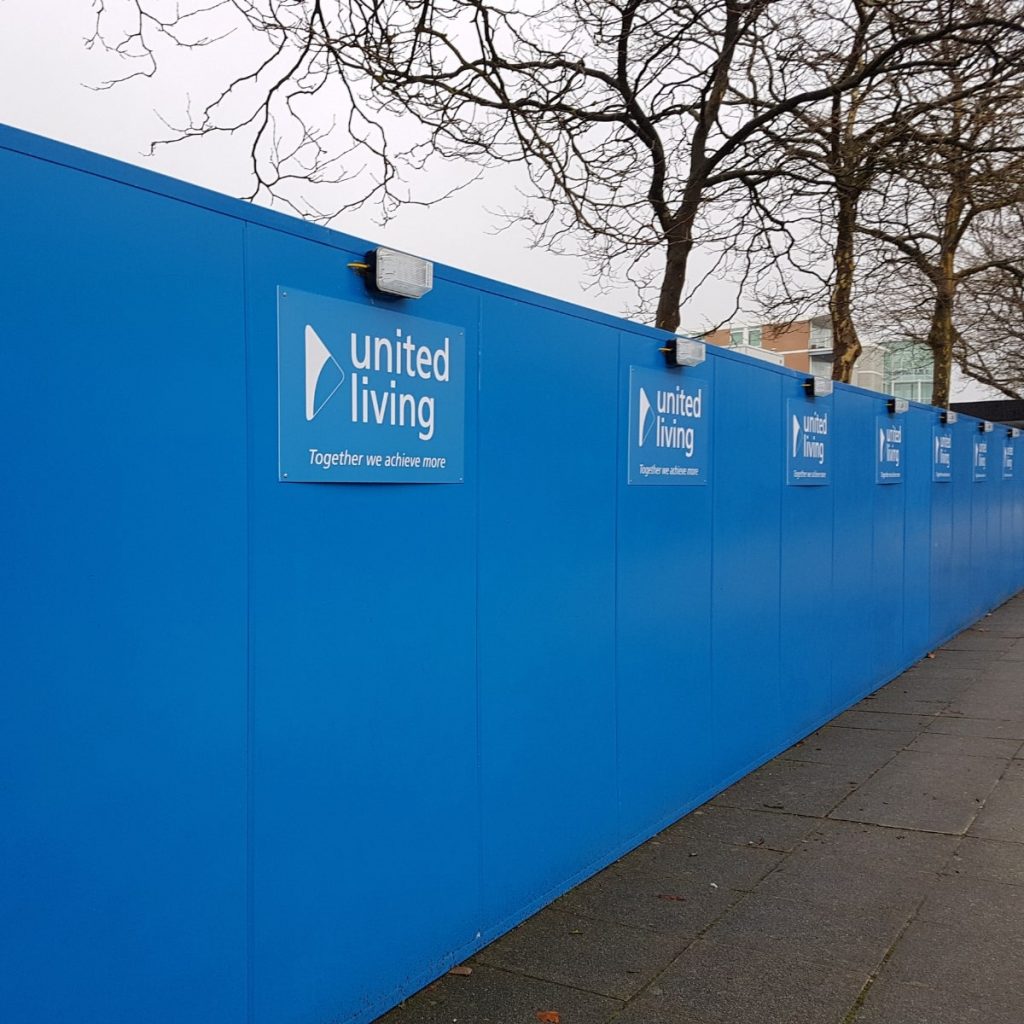 2.4m GreenHoard® Plastic Hoarding | Fast Fence